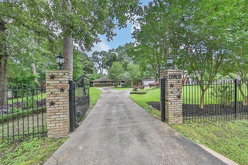 11903 Dermott Dr, Houston, TX 77065 | Zillow