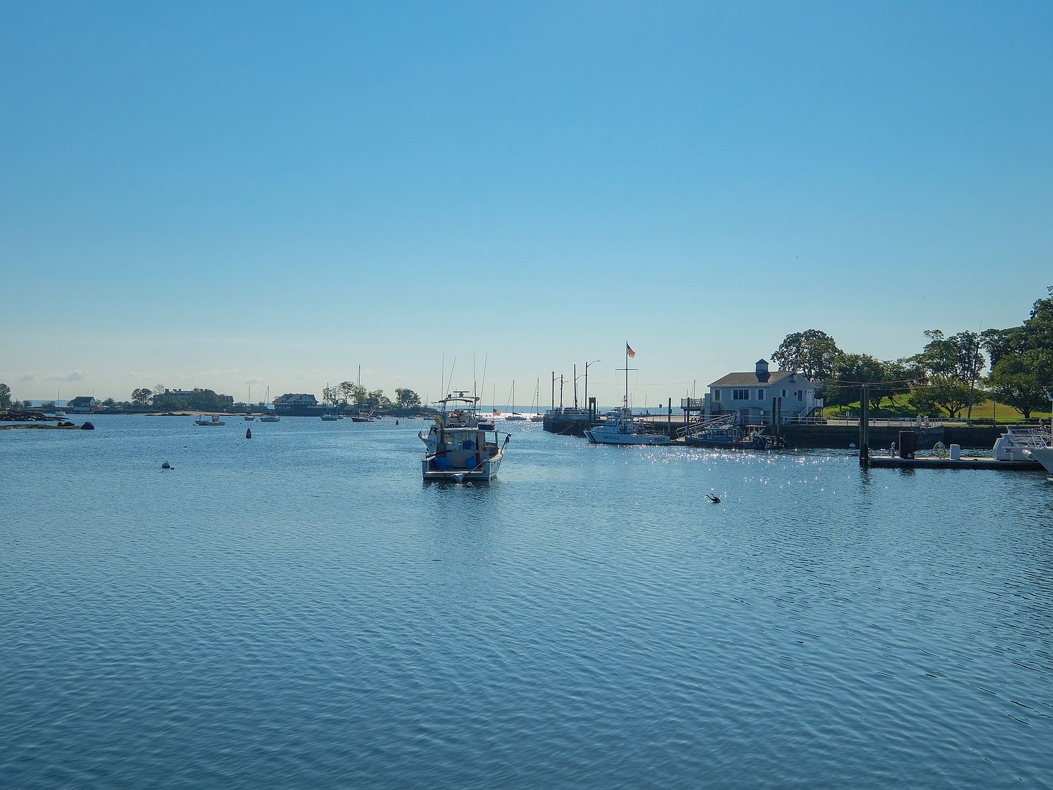 122 Sutton Manor Rd, New Rochelle, NY 10801 | Zillow