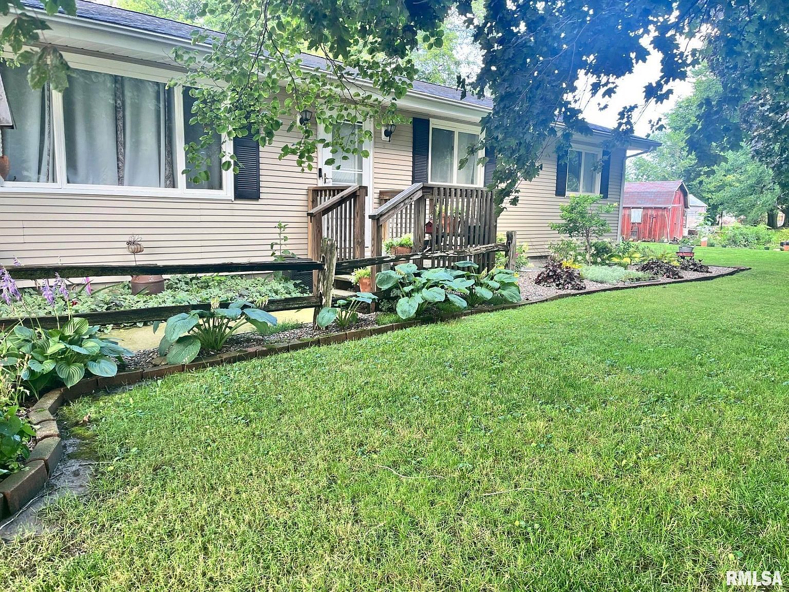 225 S Walnut St, Little York, IL 61453 | Zillow