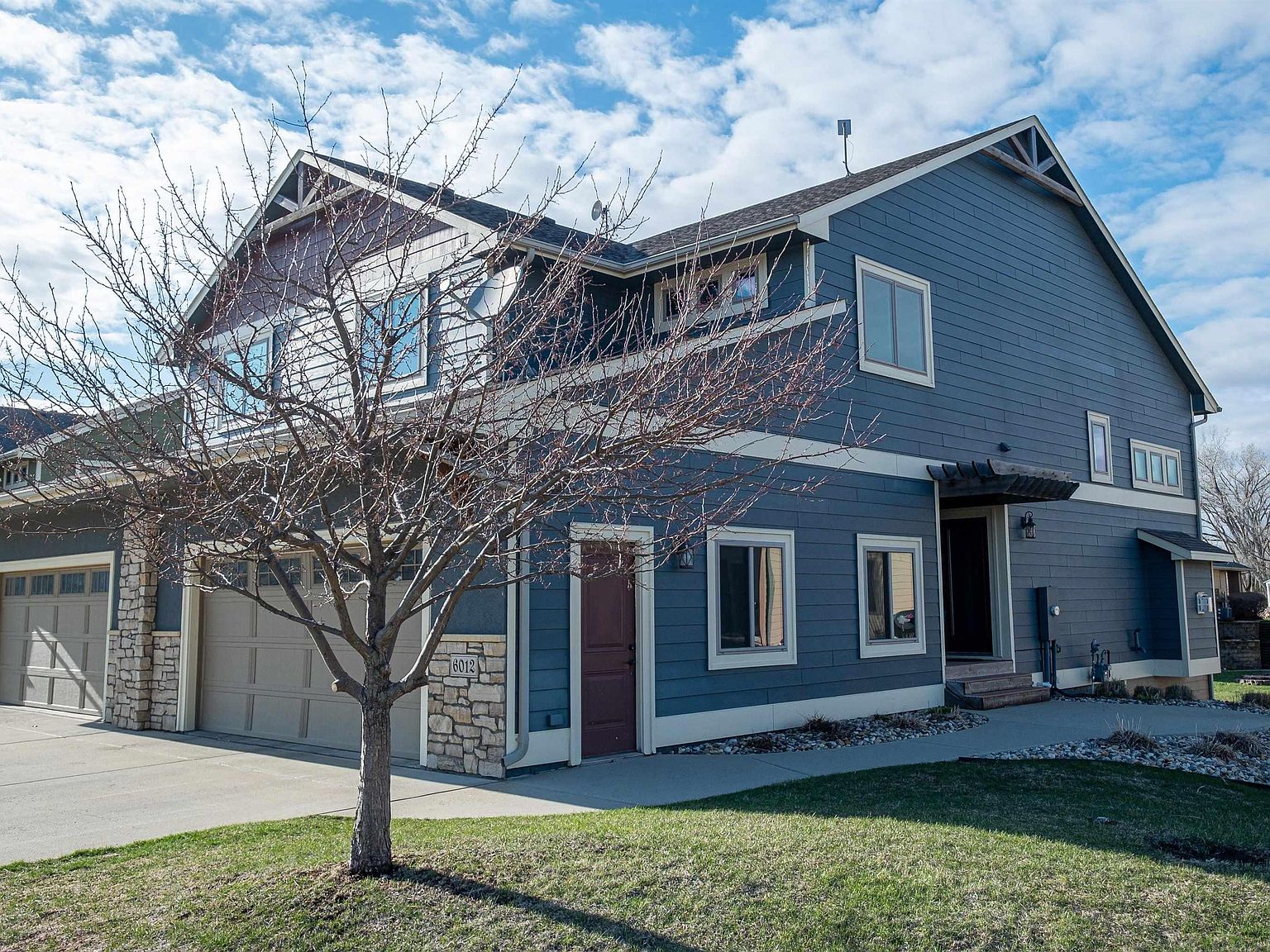 6012 Marrs Beach Ln, Madison, SD 57042 | Zillow