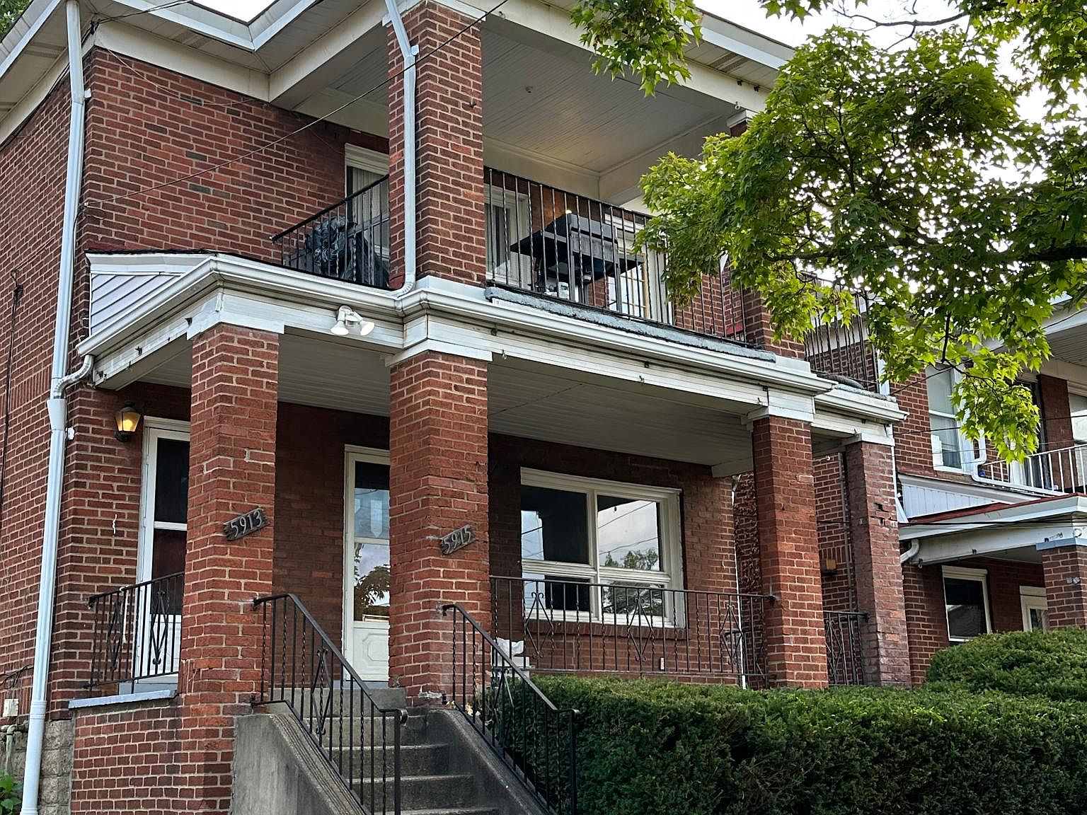 5915 Nicholson St, Pittsburgh, PA 15217 | Zillow