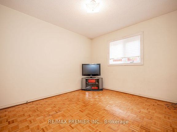 153 Father Ermanno Cres, Vaughan, ON L4L 7L6 | MLS #N8365802 | Zillow