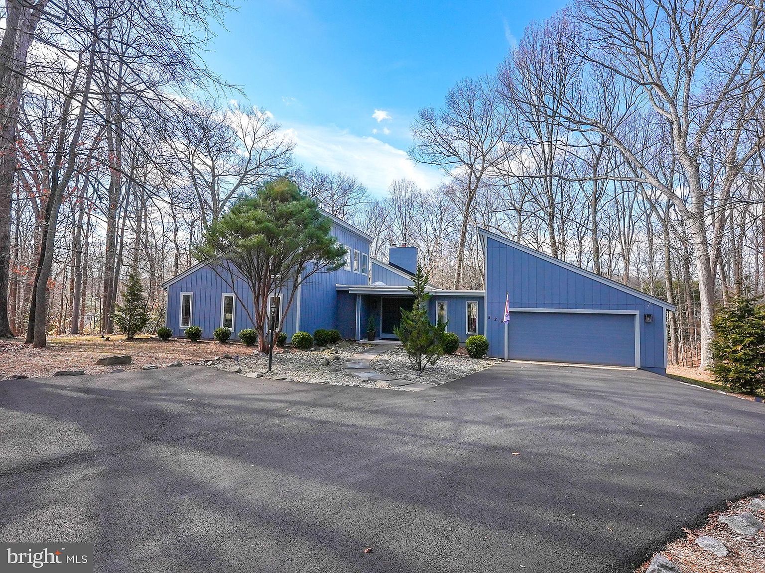 526 Springvale Rd, Great Falls, VA 22066 | MLS #VAFX2232188 | Zillow