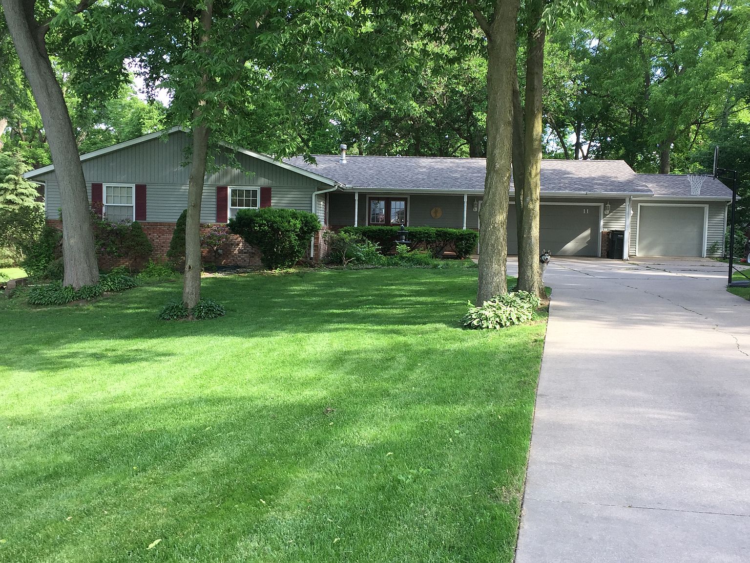 11 Timberlane Dr, Geneseo, IL 61254 | Zillow