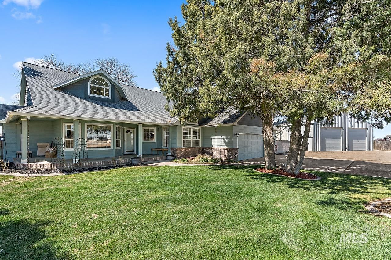 15381 Lake Ave, Nampa, ID 83651 | Zillow