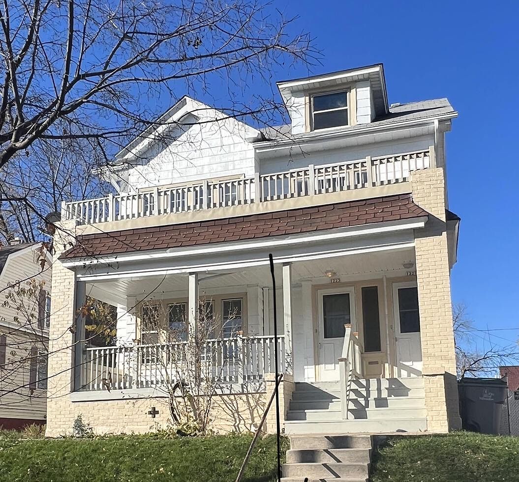 1221 South 24th STREET UNIT 1223, Milwaukee, WI 53204 | Zillow