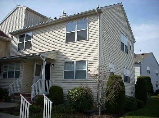 372 Keswick Dr, Piscataway, NJ 08854 | Zillow 372 Keswick Dr, Piscataway, NJ 08854 | Zillow