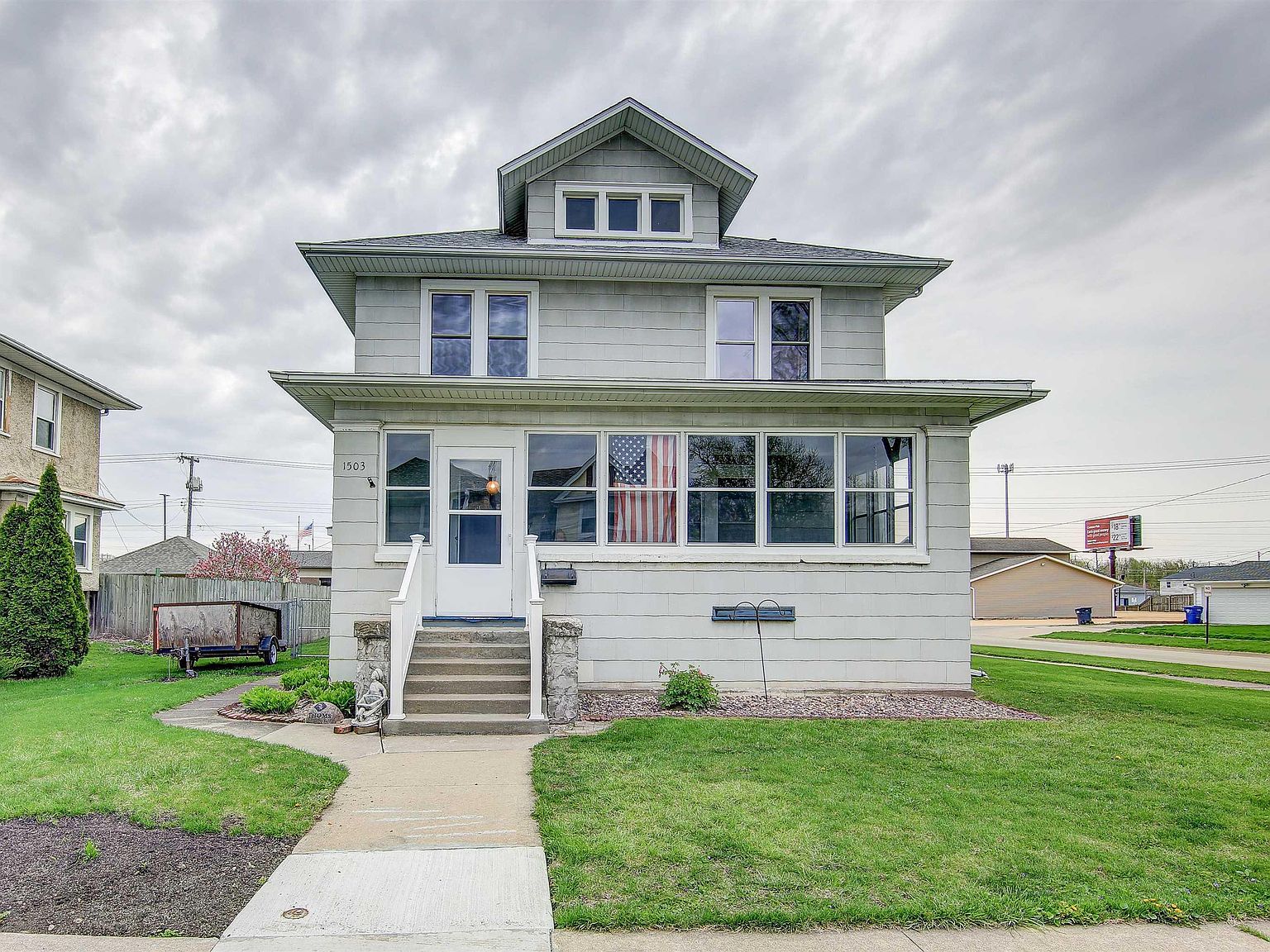 1503 Pershing Blvd, Clinton, IA 52732 | Zillow