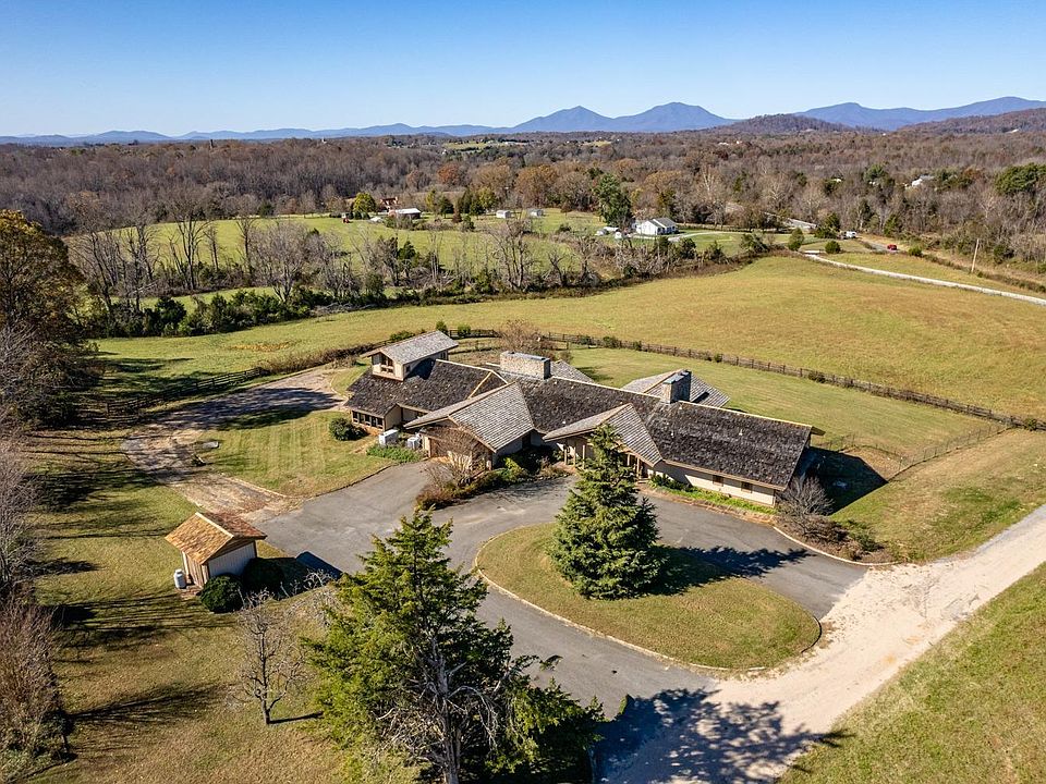 11261 Forest Rd, Forest, VA 24551 | Zillow