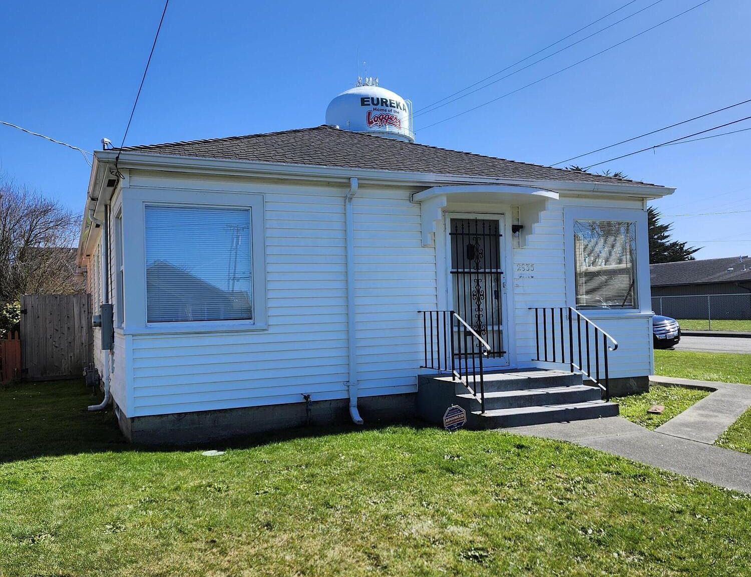 2935 J St, Eureka, CA 95501 | Zillow