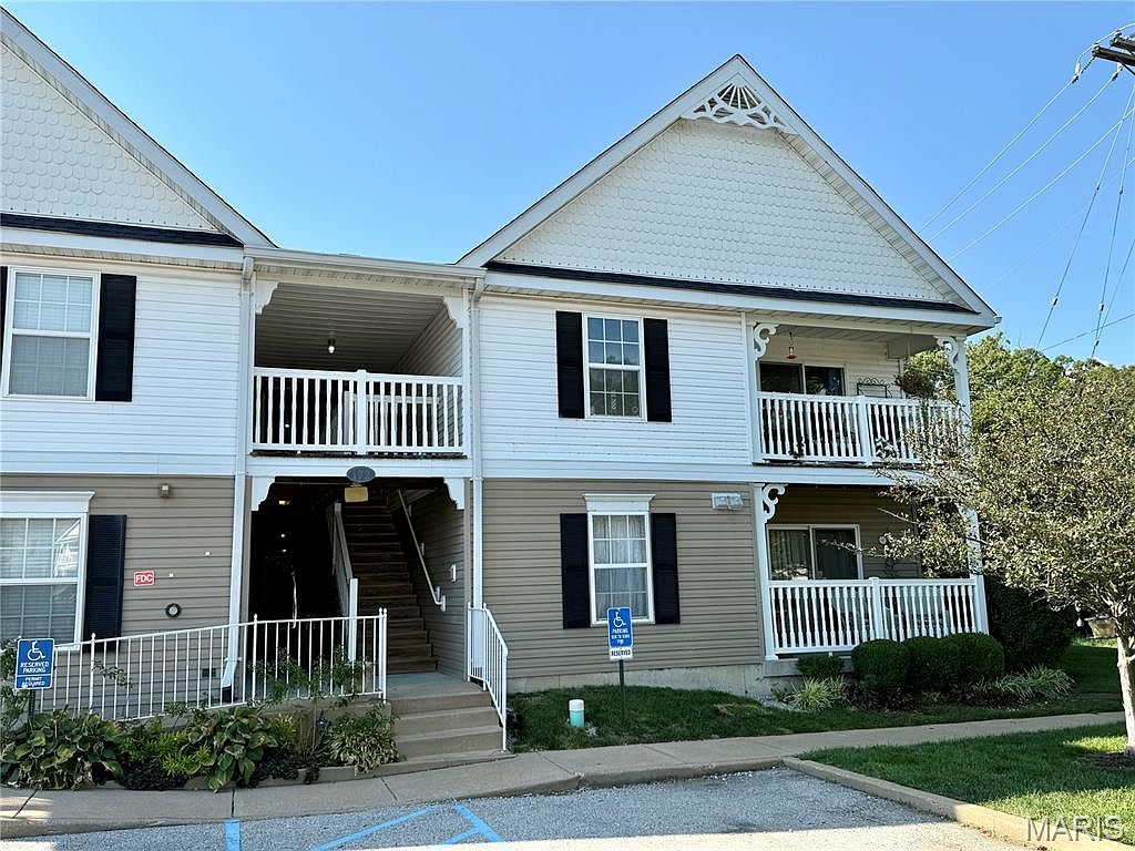 172 Brandy Mill Cir #4D, High Ridge, MO 63049 | Zillow