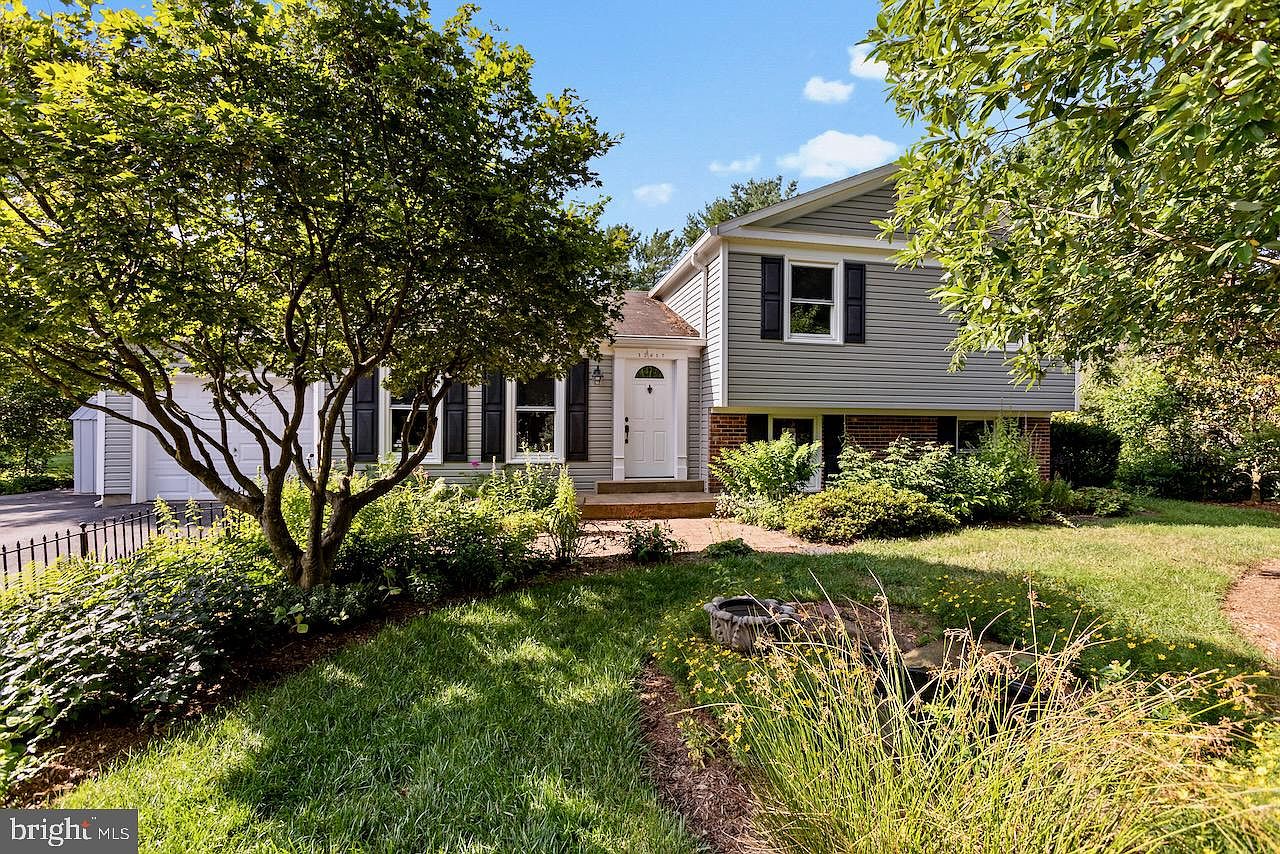 12617 Pinecrest Rd, Herndon, VA 20171 | Zillow