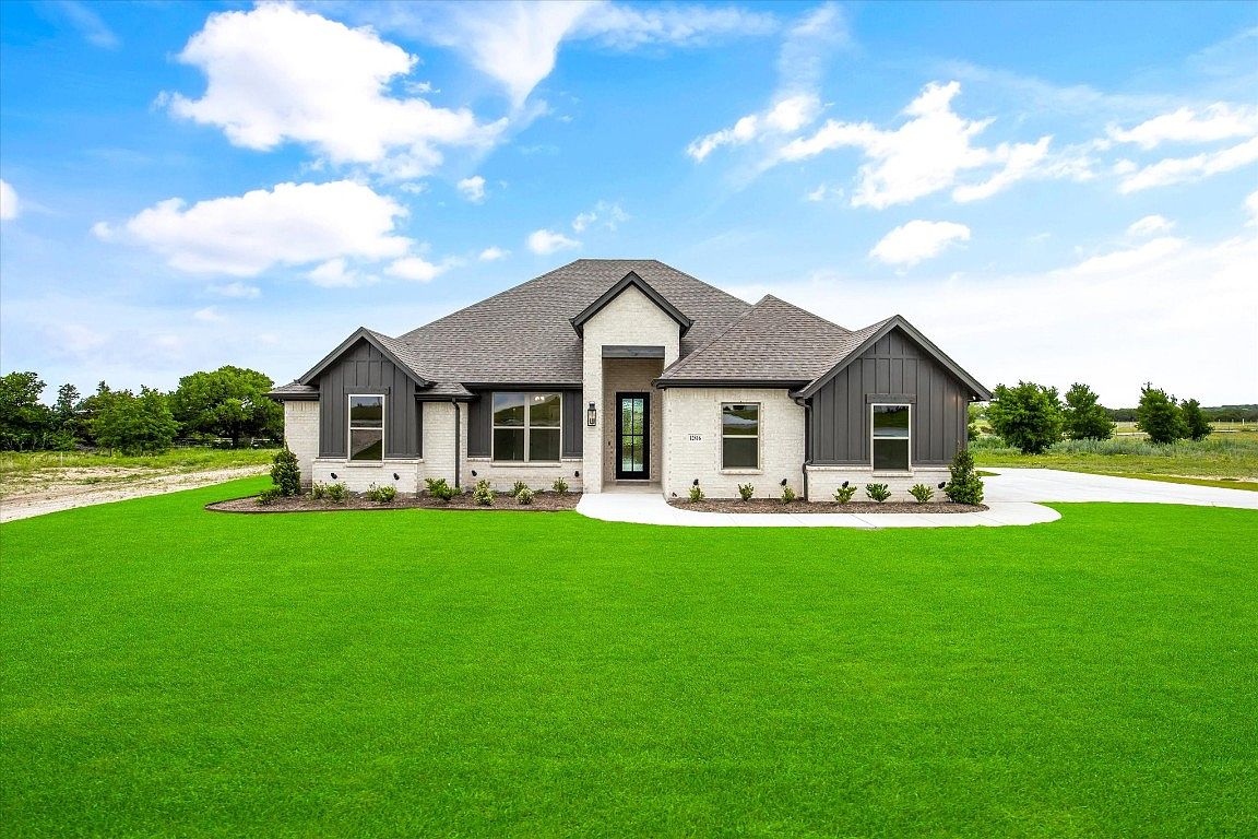 12816 Torello Ct, Godley, TX 76044 | Zillow