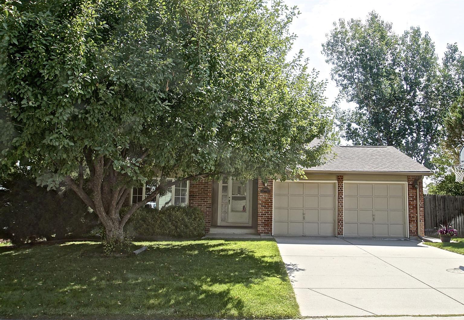 8266 S Trenton Way, Centennial, CO 80112 | Zillow