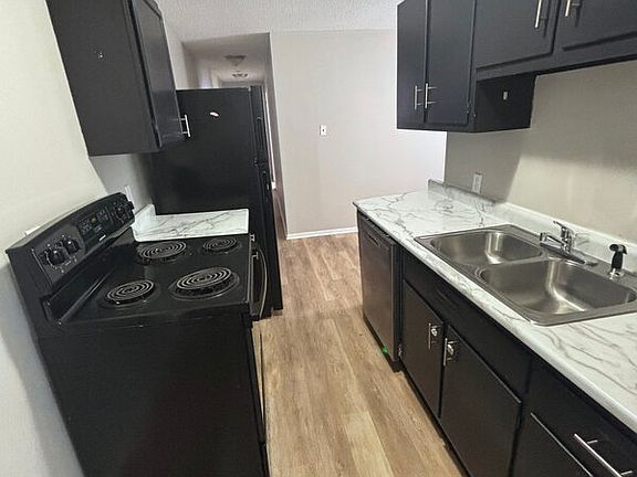 911 Washington St APT 4, Lincoln, NE 68502 | Zillow