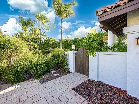 5207 Silver Bluff Dr, Oceanside, CA 92057 | Zillow