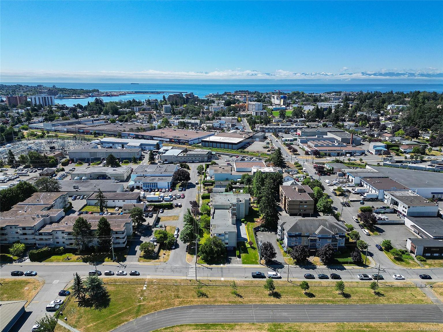 877 Ellery St #305, Esquimalt, BC V9A 4R8 | MLS #969451 | Zillow