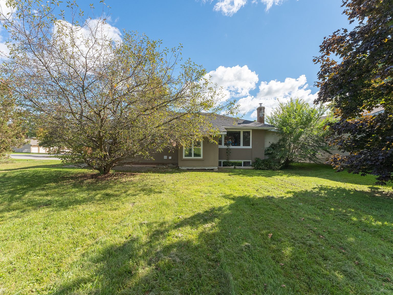740 Collins Bay Rd Unit 1, Kingston, ON K7M 5G9 | Zillow