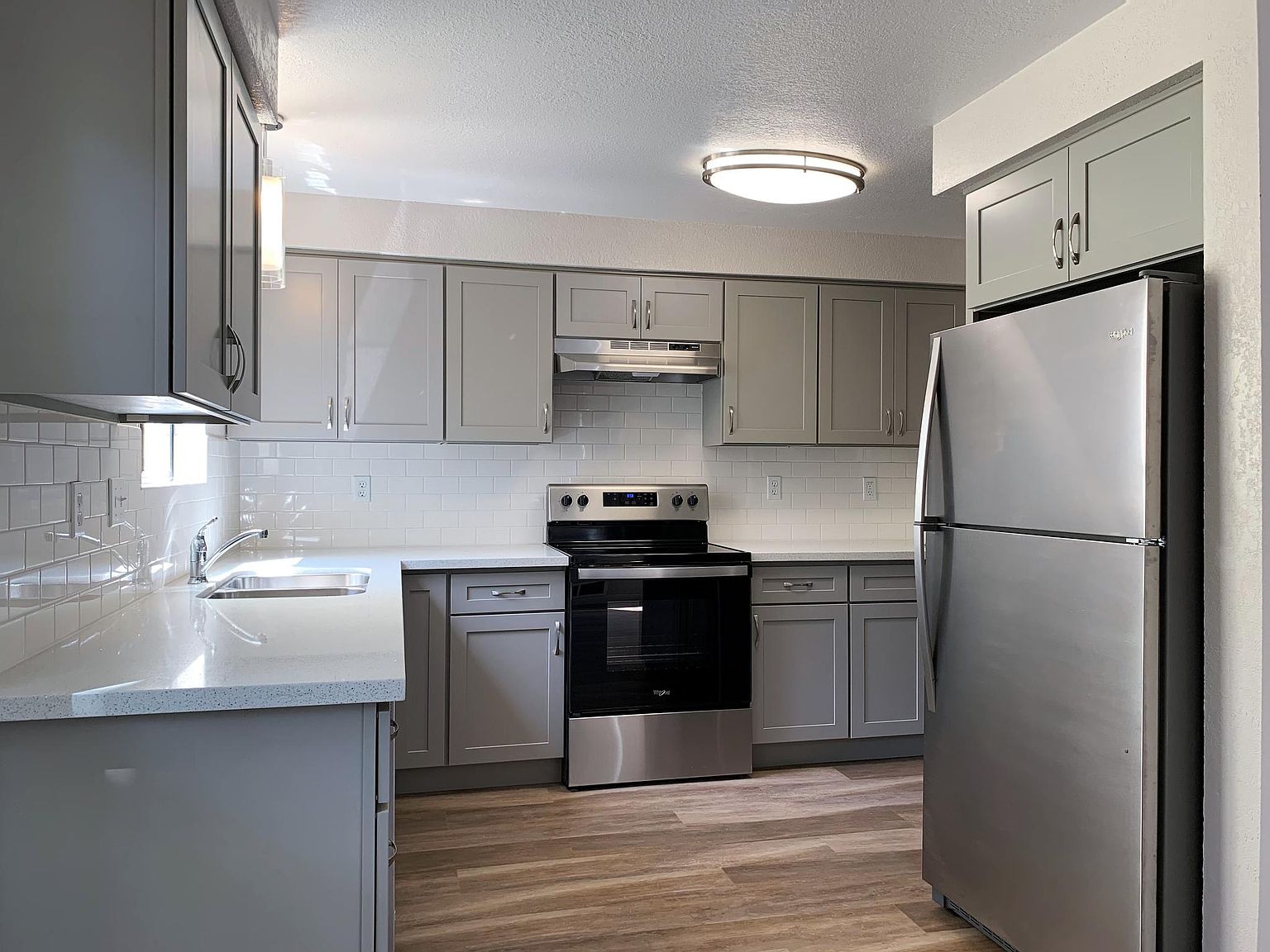 3109 NE 11th Pl APT B, Renton, WA 98056 | Zillow