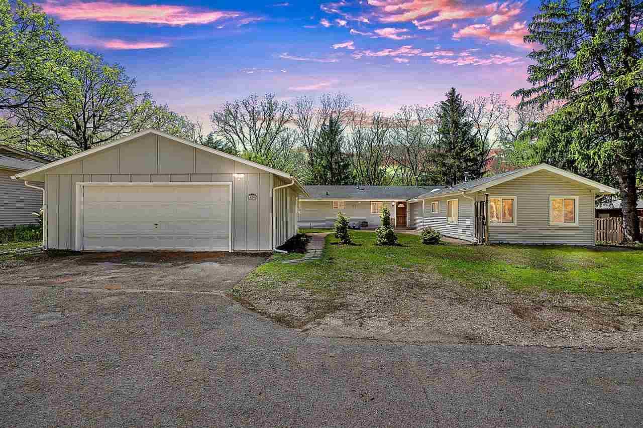 624 Whiting Ave, Iowa City, IA 52245 | Zillow