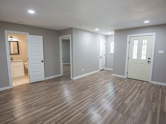 1810 Mercury Dr, Garland, TX 75040 | MLS #20409936 | Zillow