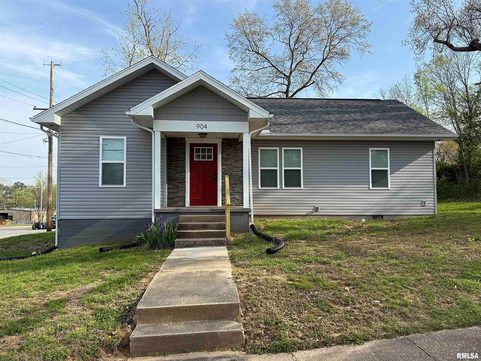 904 W Main St, Vienna, IL 62995 | Zillow