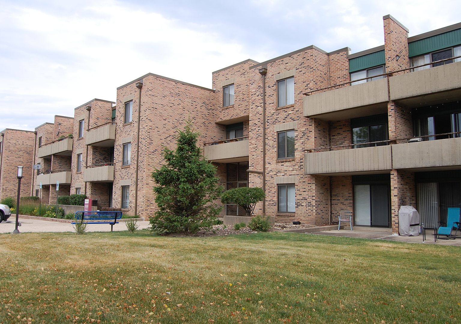 1919 Prairie Sq Unit 102, Schaumburg, IL 60173 | Zillow