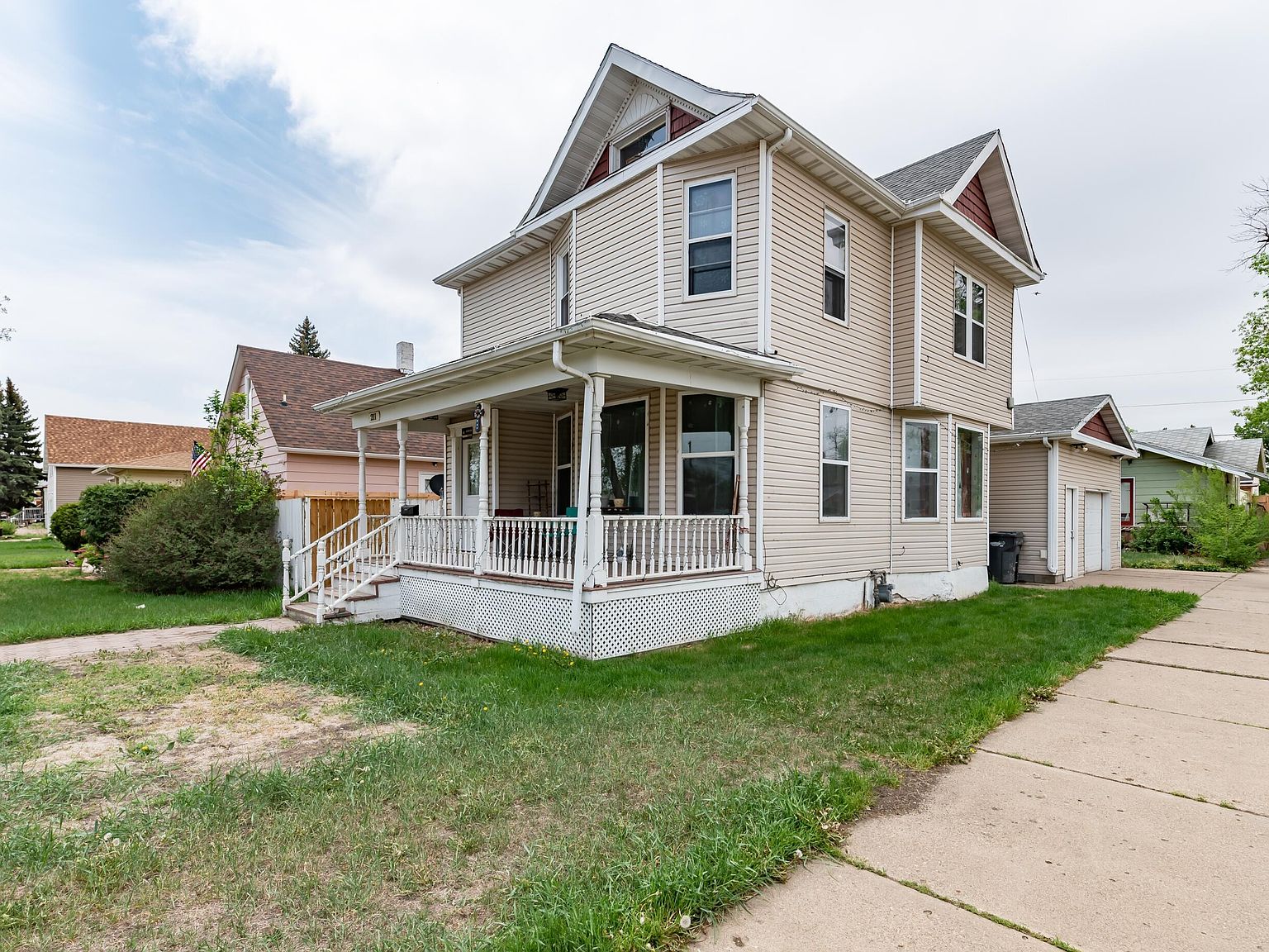 211 2nd Ave NE, Mandan, ND 58554 | MLS #4020274 | Zillow