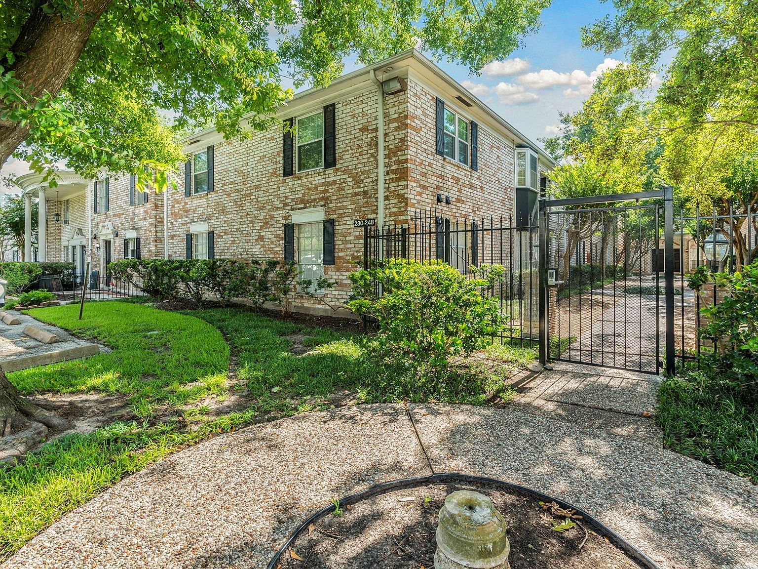 7900 Westheimer Rd APT 247, Houston, TX 77063 | MLS #78932500 | Zillow