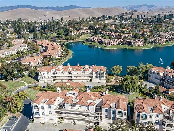 The Lake At Canyon Lakes Apartments - San Ramon, CA | Zillow