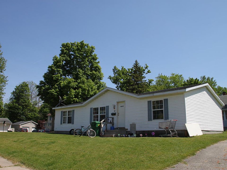 301 W Prairie Ronde St, Dowagiac, MI 49047 | Zillow