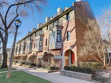 1004 E Lyon St Milwaukee WI | Zillow