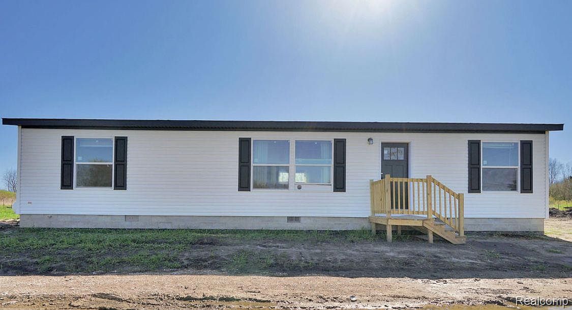 7376 Capac Rd, Yale, MI 48097 | Zillow