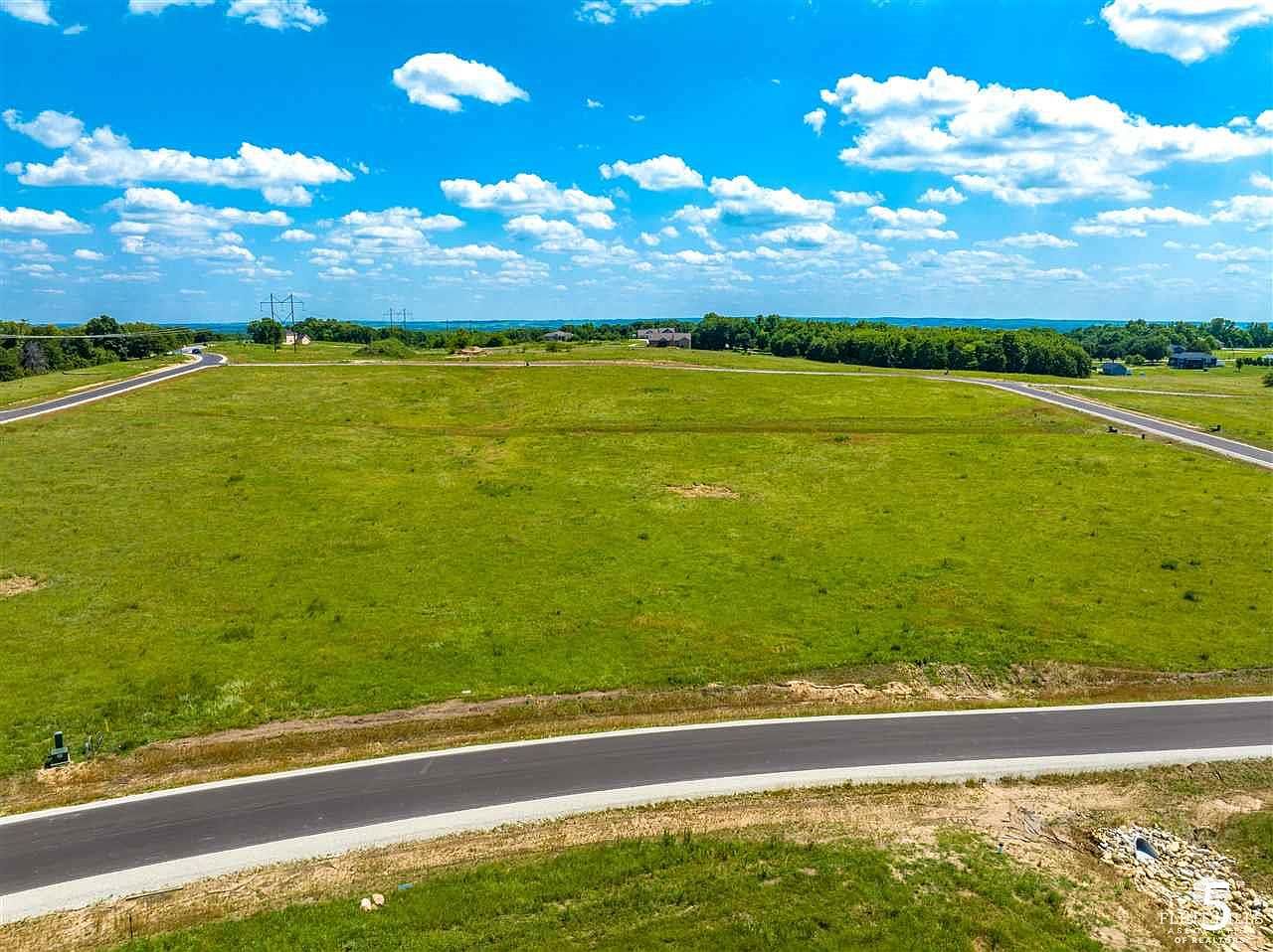 14373 Prairie Trl, Wamego, KS 66547 | MLS #20240060 | Zillow