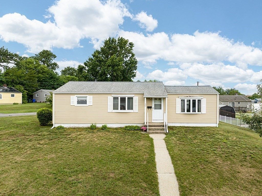 74 Judith St, Springfield, MA 01118 | Zillow