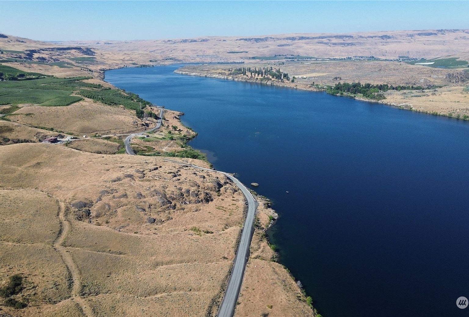 8 Old Highland Orchard Road, Bridgeport, WA 98813 | MLS #2275972 | Zillow