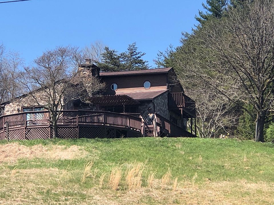 63 Plum Orchard Lake Rd, Scarbro, WV 25917 | Zillow
