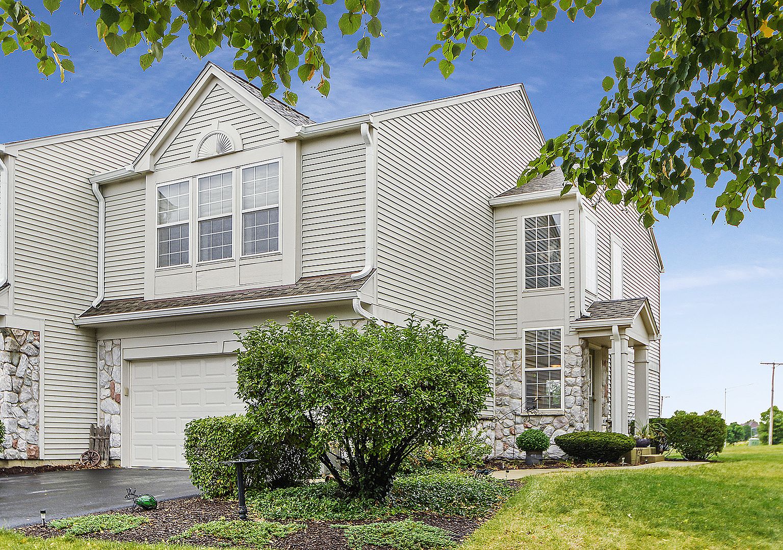 24840 W Gates Ln, Plainfield, IL 60585 | Zillow