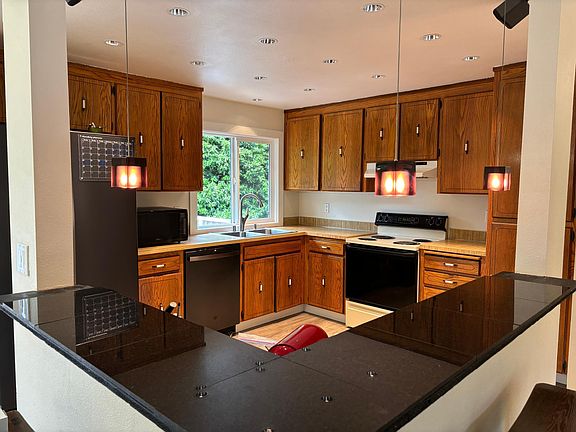 10605 166th Pl NE, Redmond, WA 98052 | Zillow