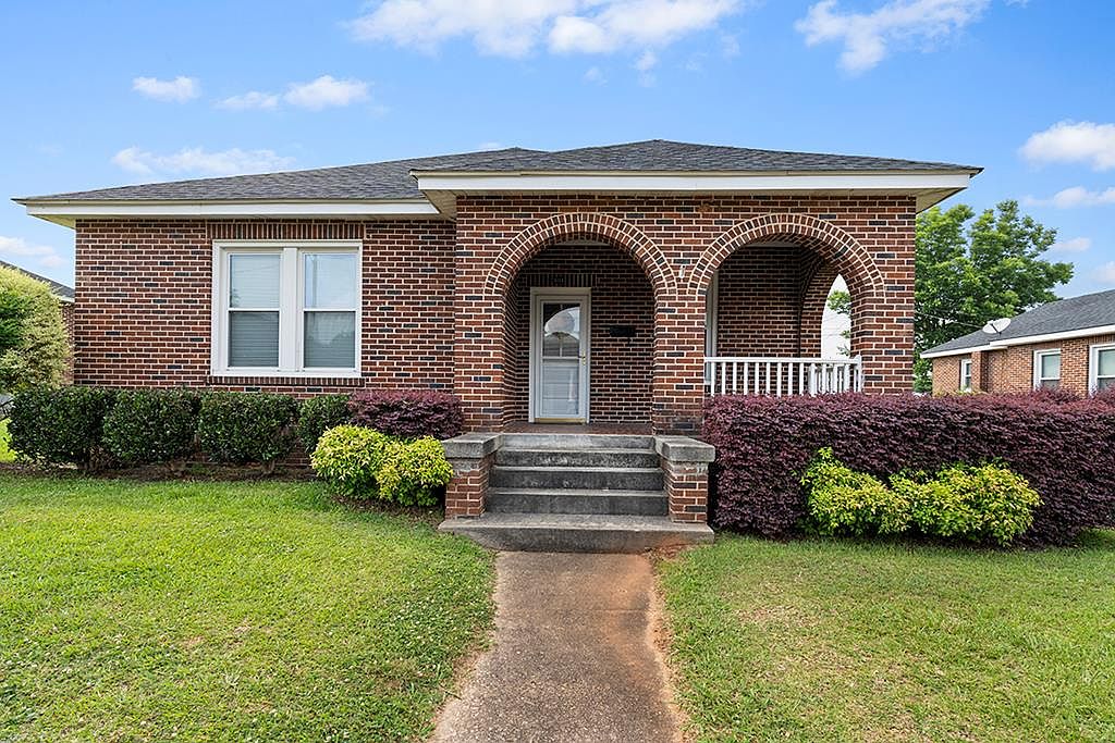 404 Stevens Ave, Greenwood, SC 29646 | Zillow