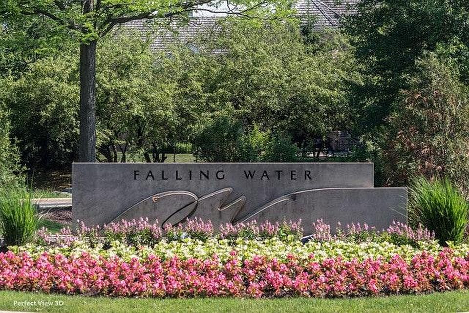 9100 Falling Waters Dr W, Burr Ridge, IL 60527 | Zillow