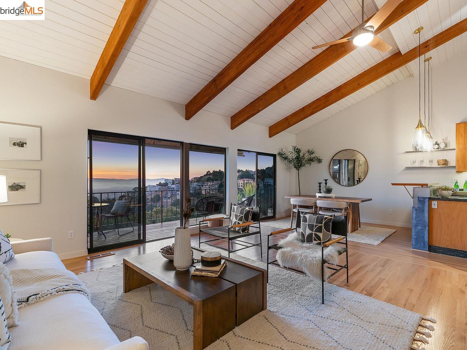 28 Binnacle Hl, Oakland, CA 94618 | MLS #41041671 | Zillow