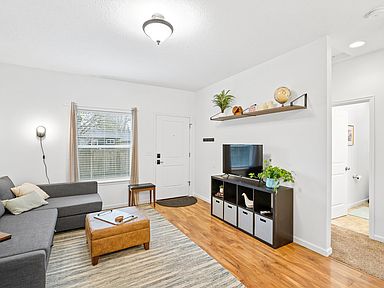 16945 SE Market St, Portland, OR 97233 | Zillow