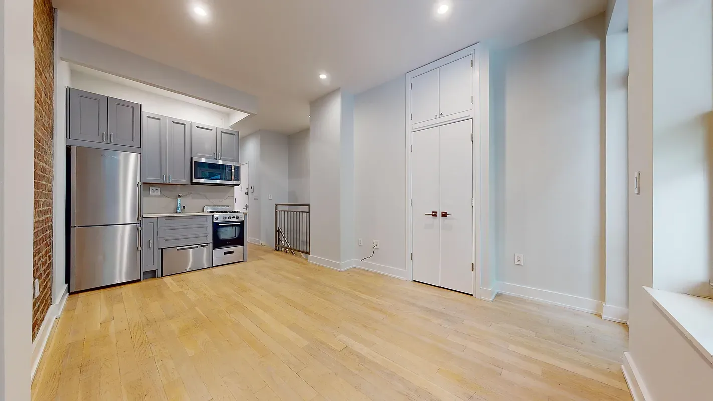 216 East 84th Street #1D in Yorkville, Manhattan | StreetEasy