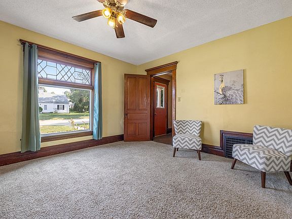 501 E Butler St, Manchester, IA 52057 | MLS #20233377 | Zillow