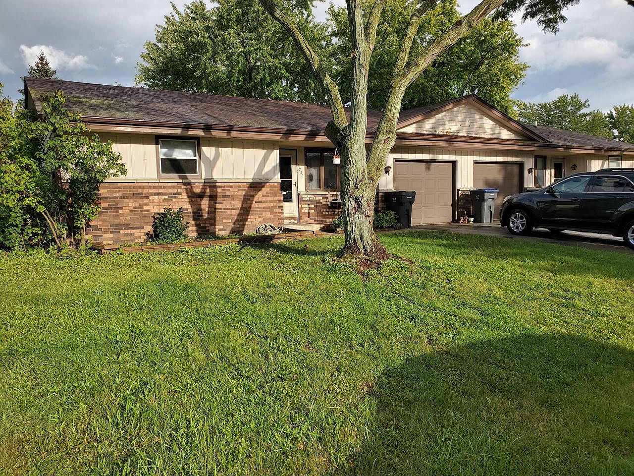 7934 Daniel Ct UNIT 7936, Racine, WI 53406 | Zillow