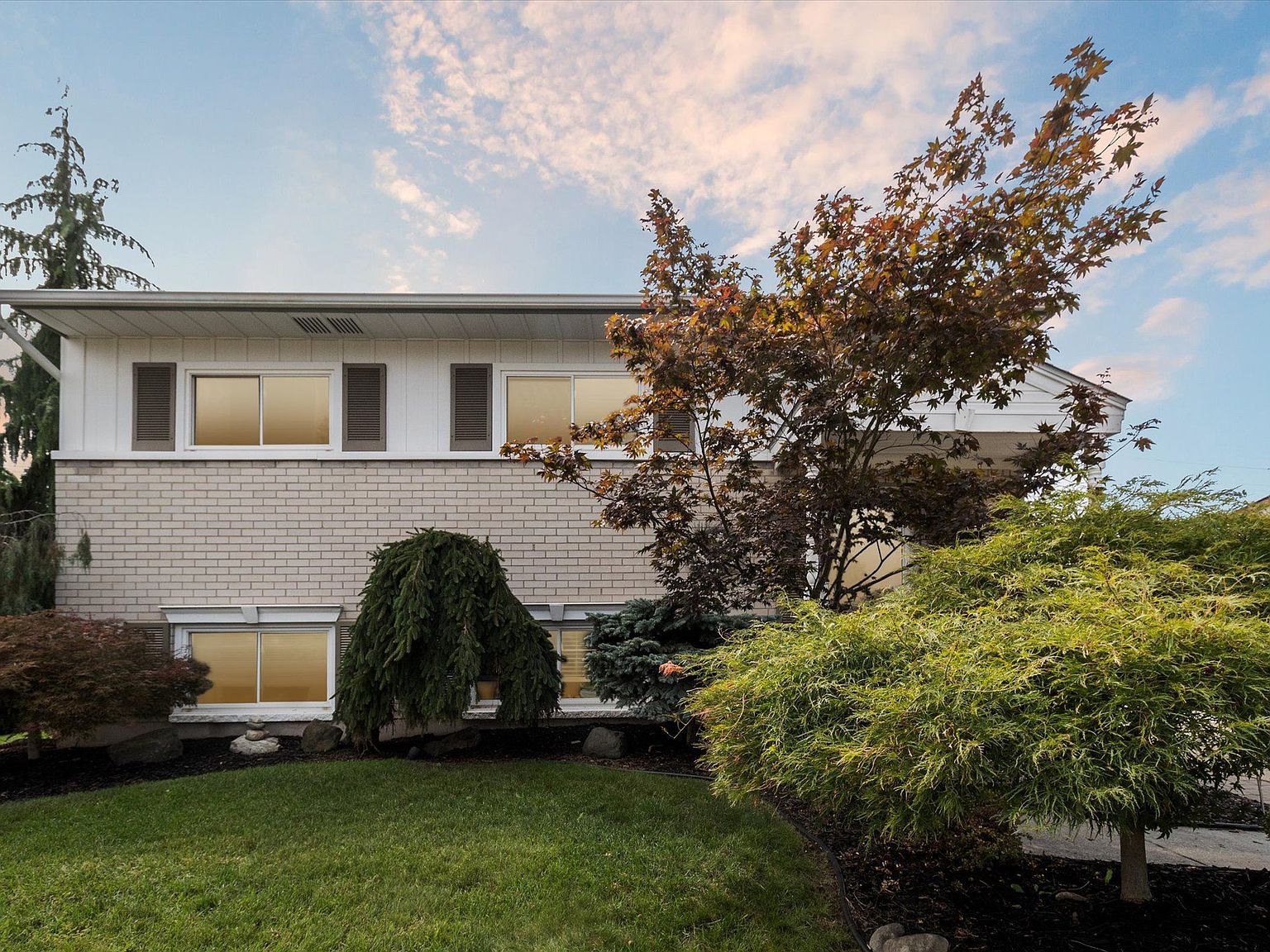 34147 Warren Rd, Westland, MI 48185 | Zillow