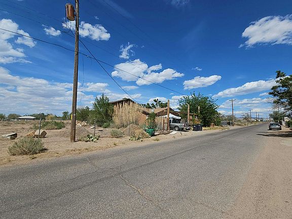 215 Valley High St SW, Albuquerque, NM 87105 | Zillow