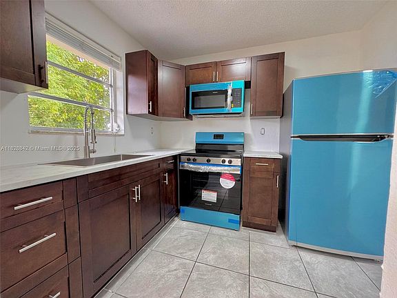 3630 SW 87th Ave #3630, Miami, FL 33165 | Zillow