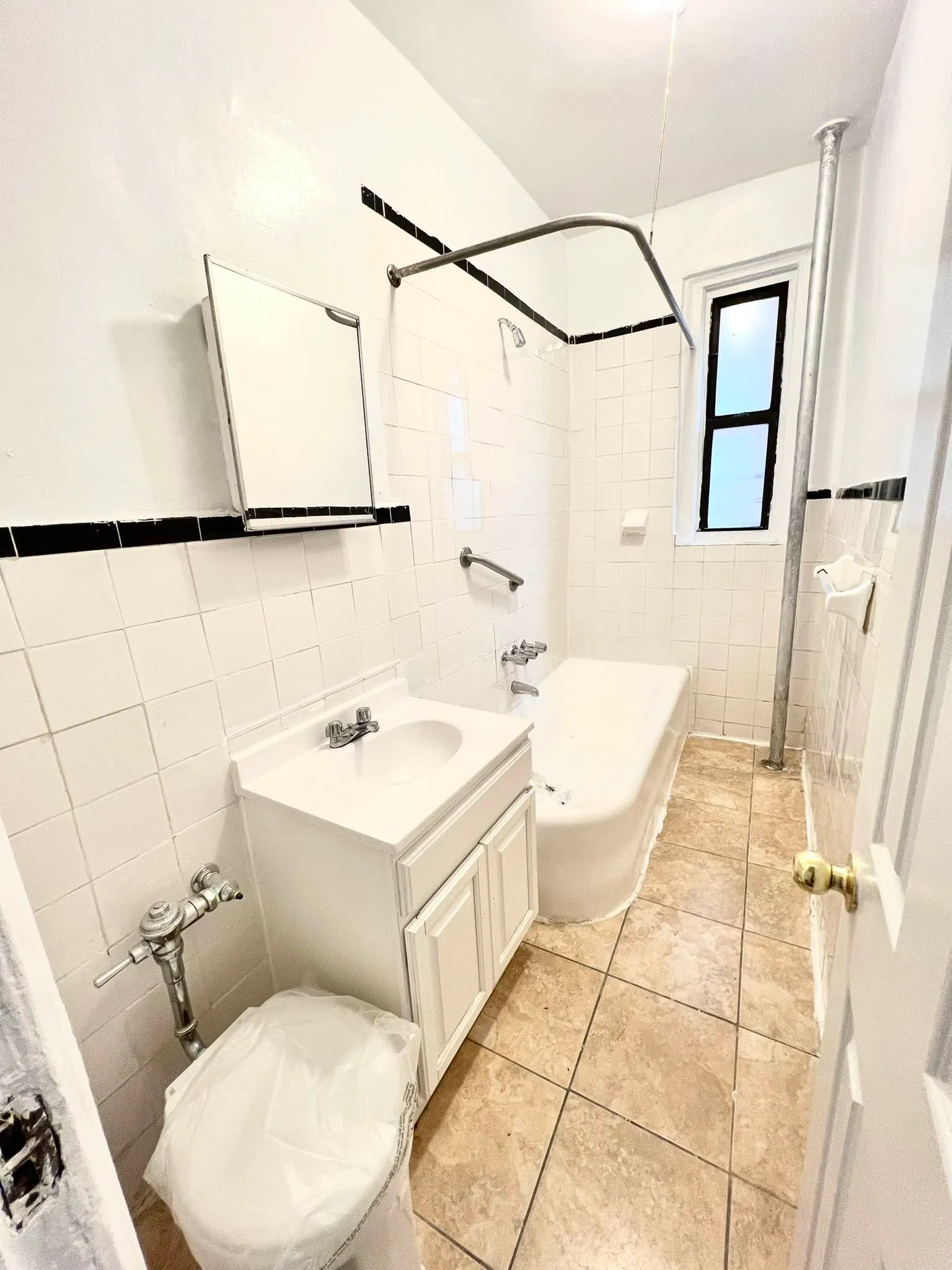 3467 Dekalb Avenue #4J in Norwood, Bronx | StreetEasy